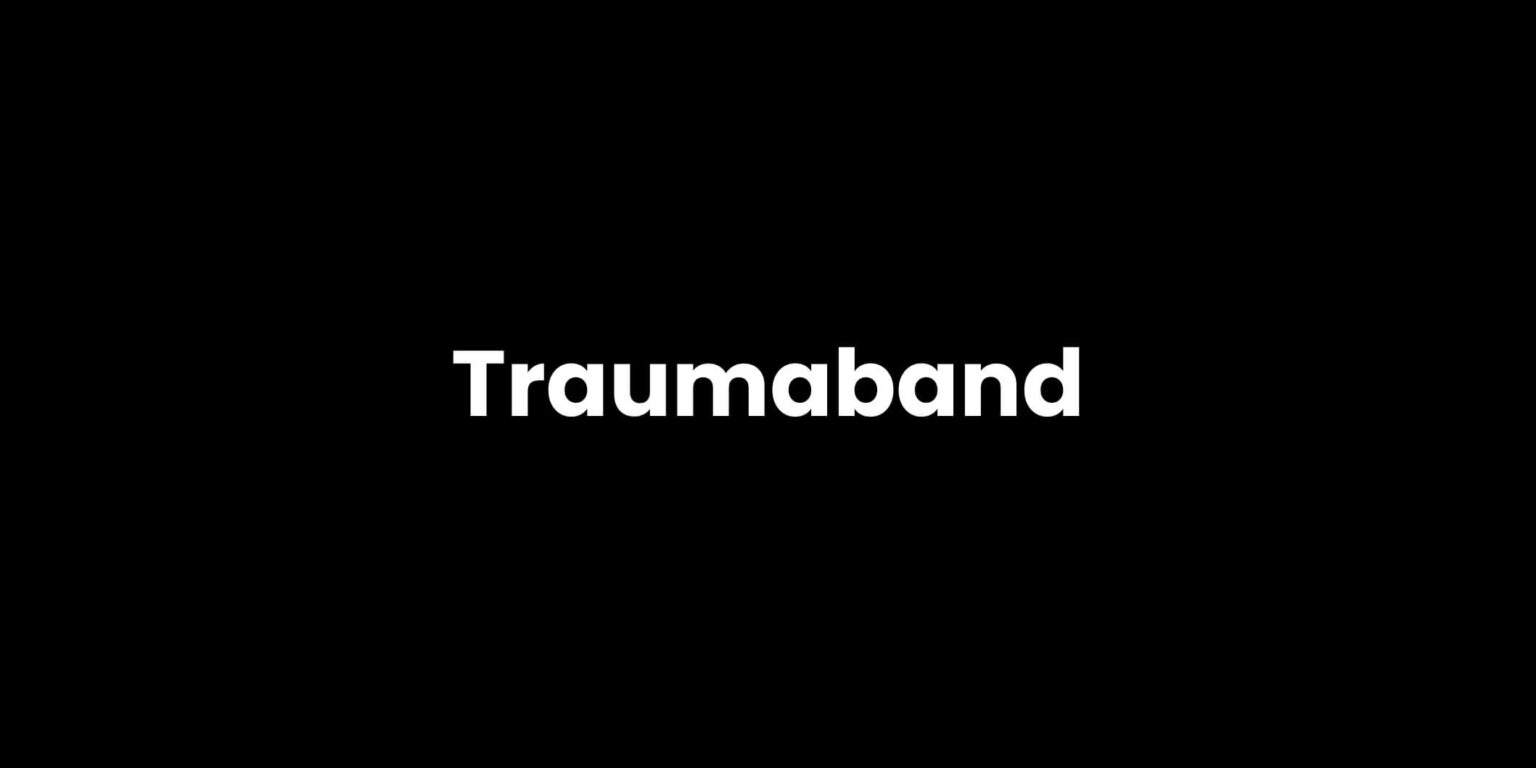 Wat is de traumaband en hoe kom je hier los van?